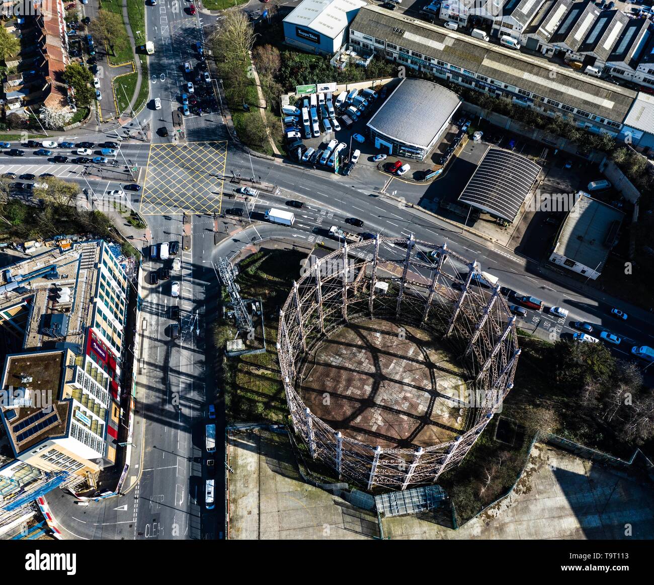 Disused gasometer london hi-res stock photography and images - Alamy