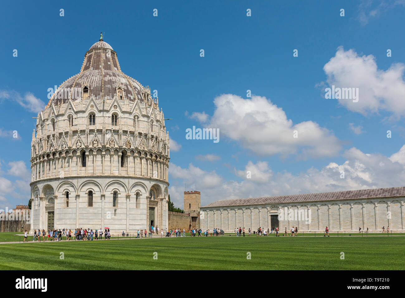 Pisan architecture hi-res stock photography and images - Alamy