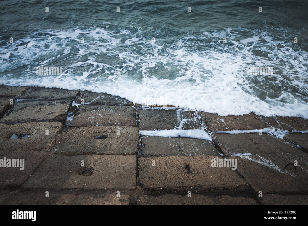 Concrete structure wave barrier hi-res stock photography and images - Alamy