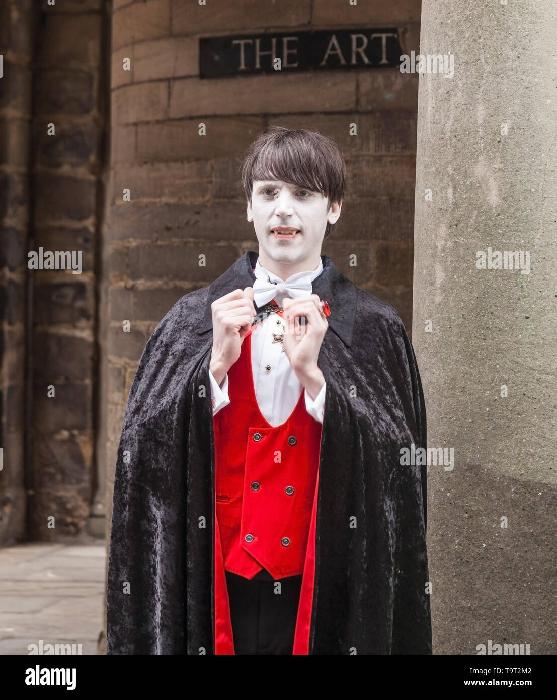 Dressed as count dracula hi-res stock photography and images - Alamy