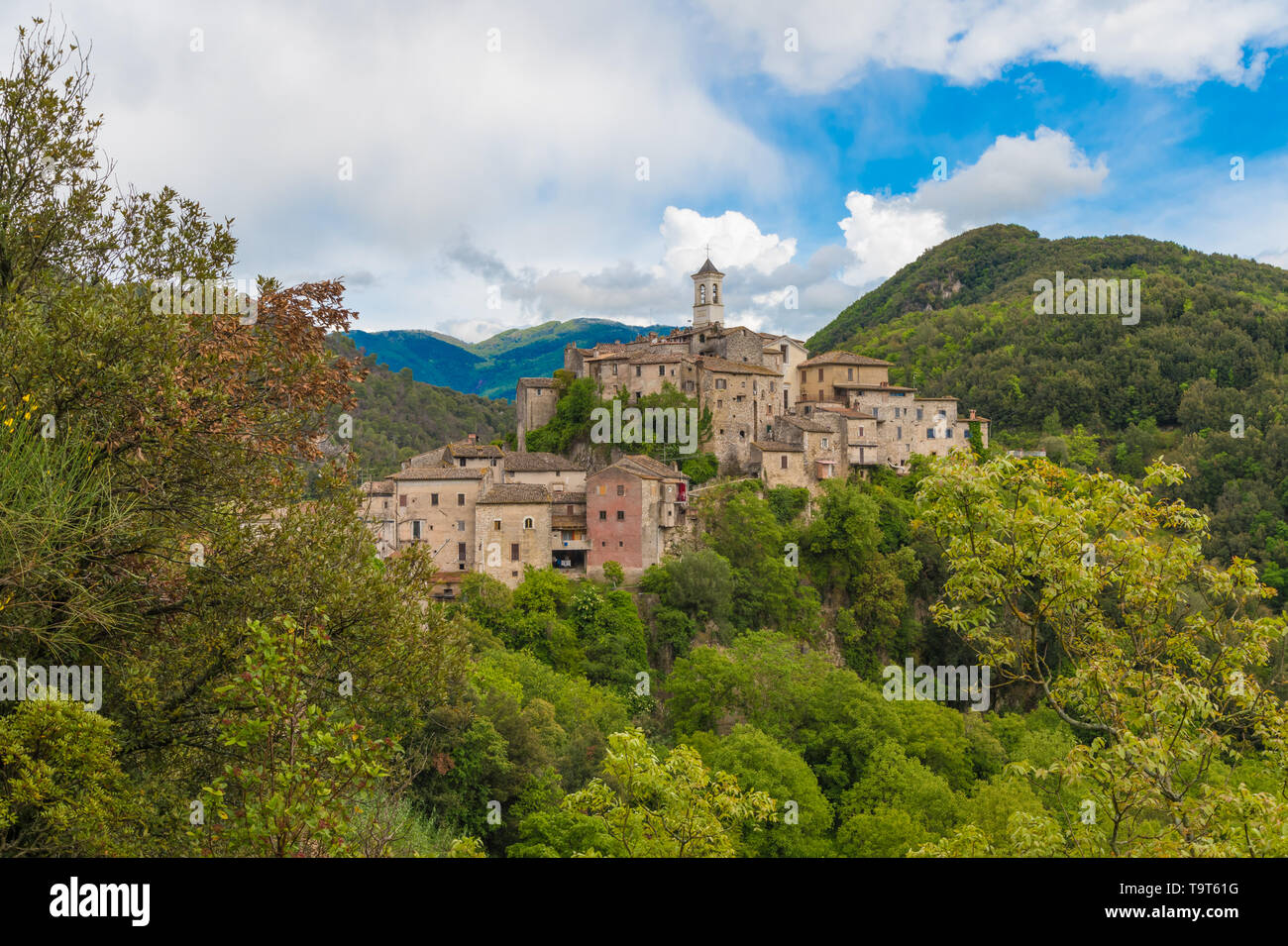 Rocchette, Torri in Sabina (Italy) - A little uninhabited medieval ...