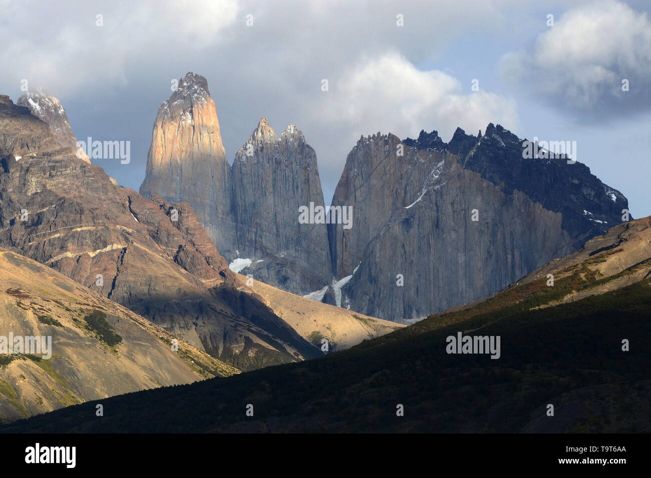 MOUNTAIN SCENERY IN TORRES DEL PAINE NATIONAL PARK, CHILE Stock Photo ...