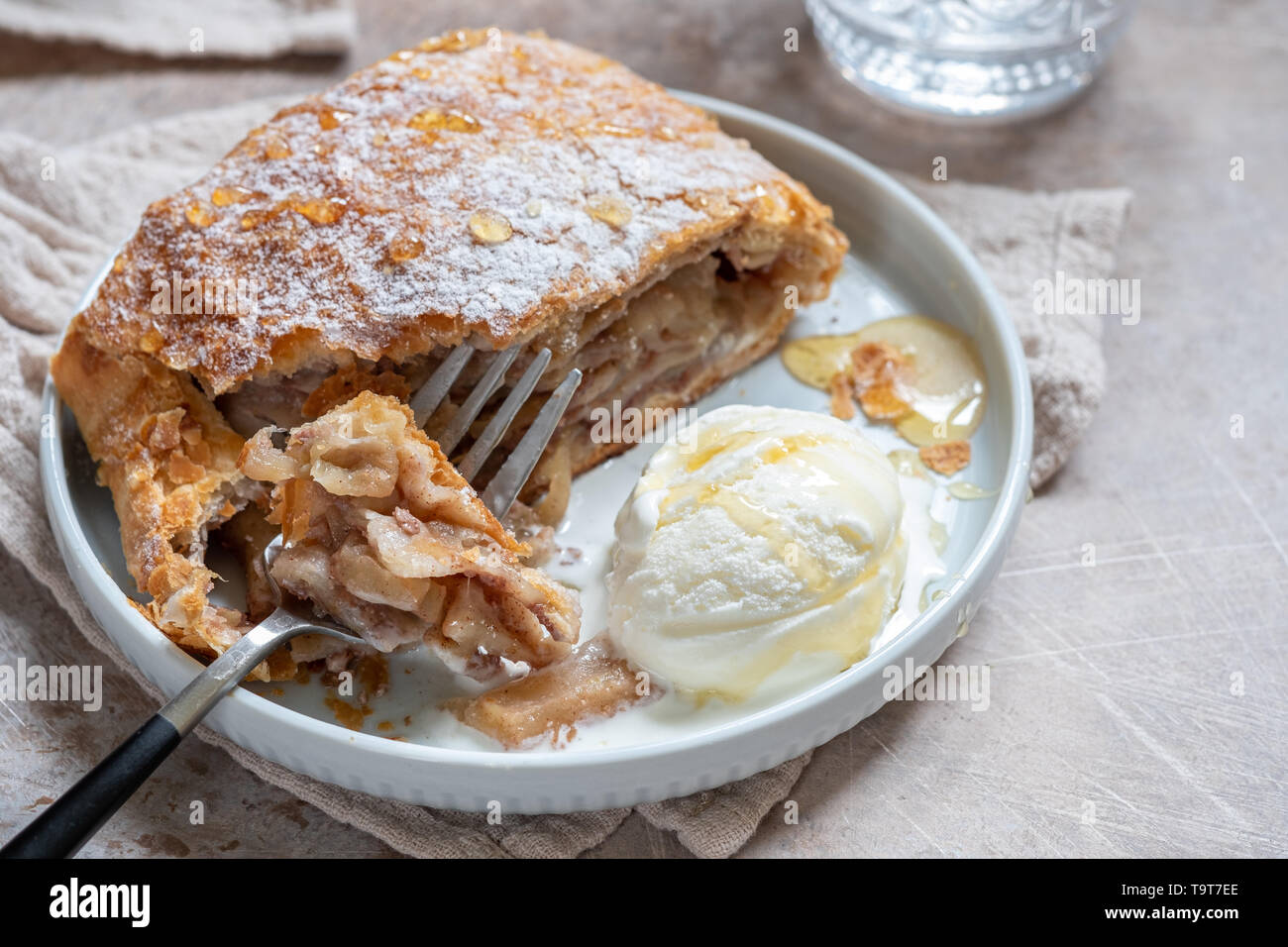 Sweet apple strudel Stock Photo - Alamy