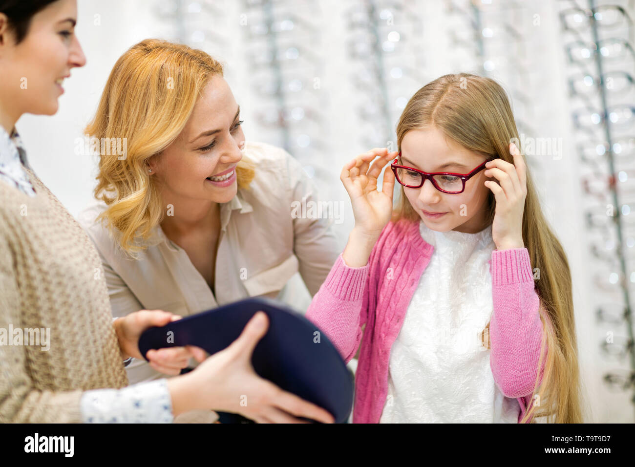 Girl looking herself in mirror hi-res stock photography and images - Alamy