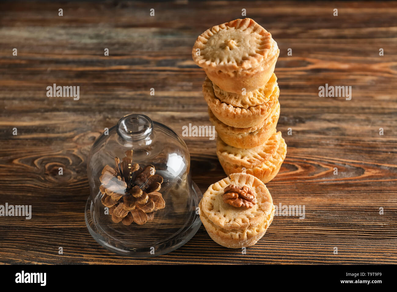 Stack of mince pies hi-res stock photography and images - Alamy