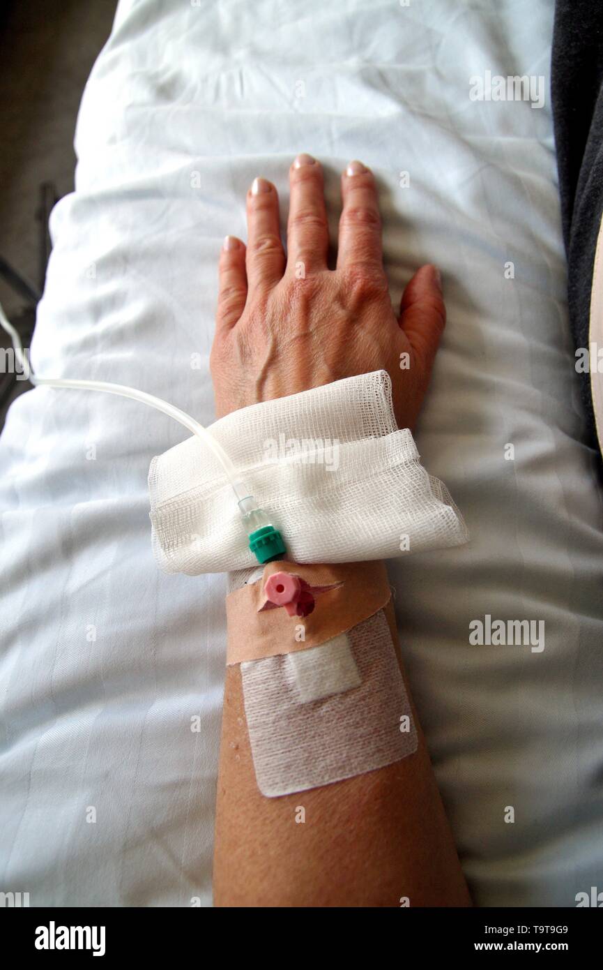 Receiving an infusion hi-res stock photography and images - Alamy
