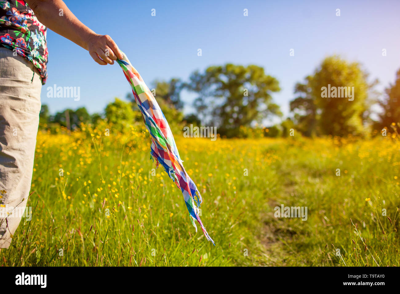 Scarf wind hand hi-res stock photography and images - Alamy