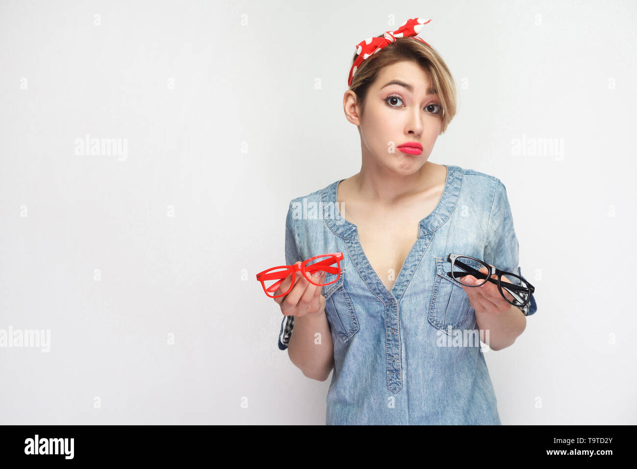 Doubt face hi-res stock photography and images - Alamy