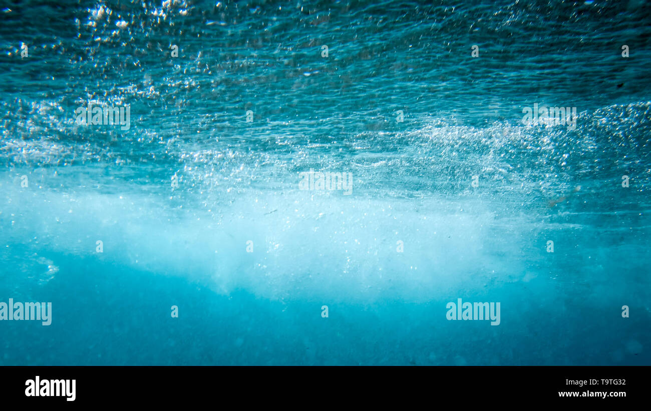 Underwater splash australia hi-res stock photography and images - Alamy