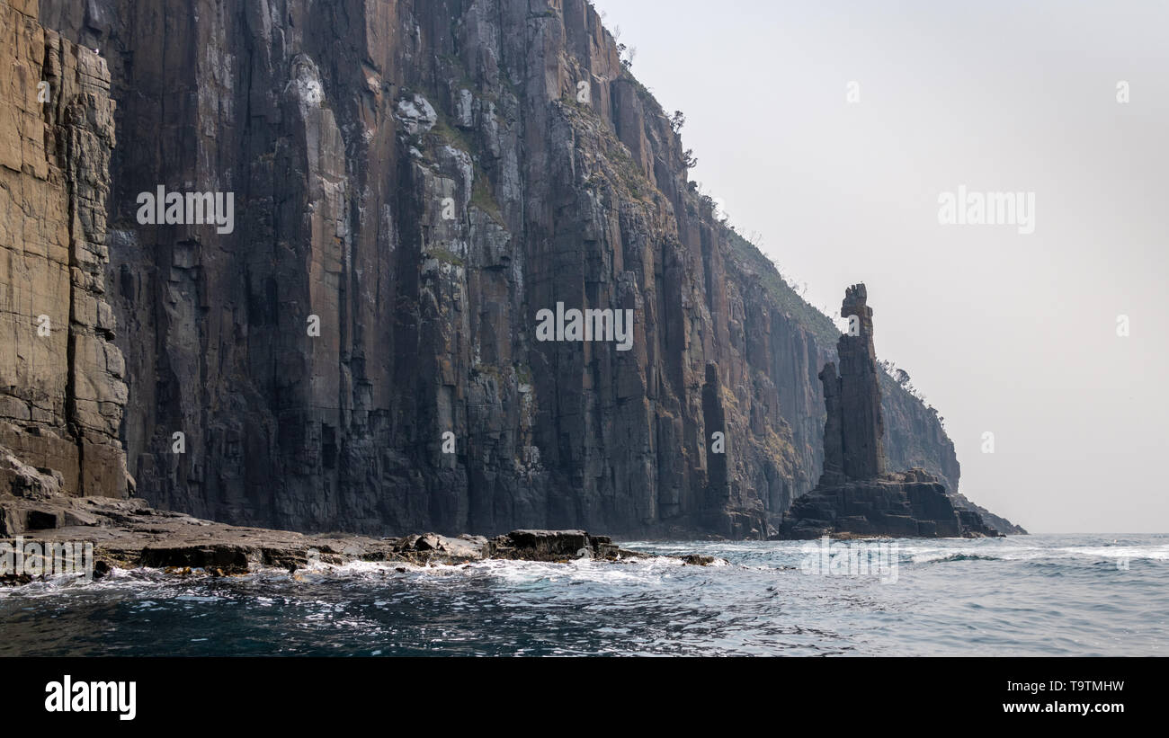 Cliffs and Sea at Bruny Island, Tasmania Stock Photo - Alamy