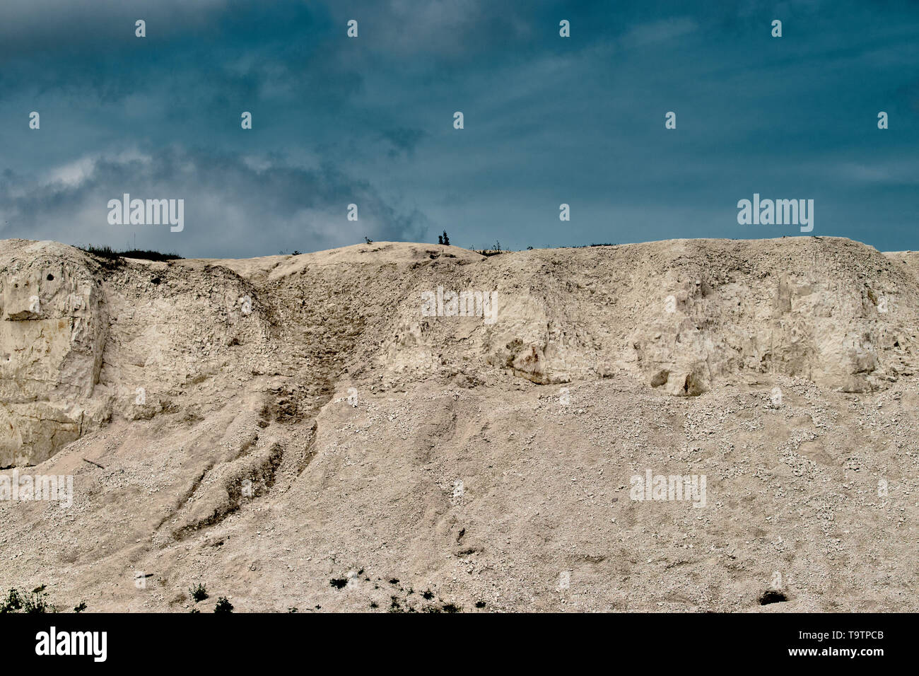 White limestone quarry hi-res stock photography and images - Alamy