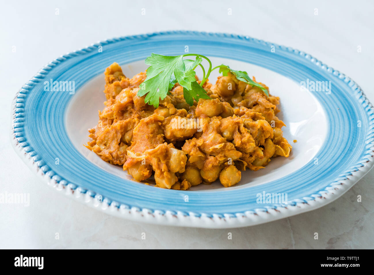 Naan channa hi-res stock photography and images - Alamy