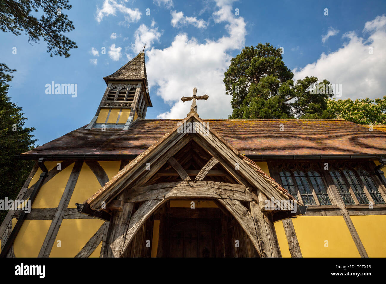 Church frame hi-res stock photography and images - Alamy