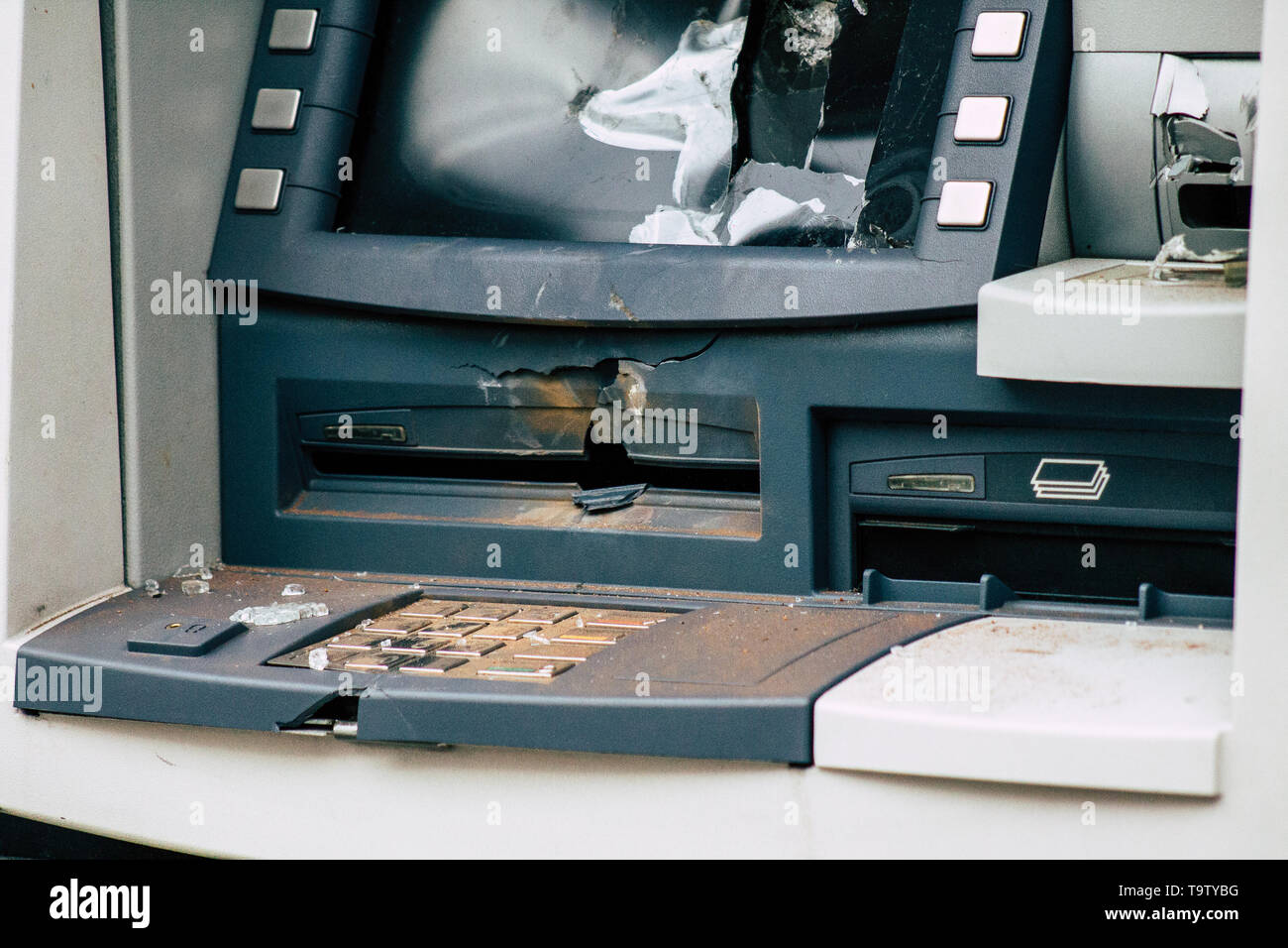 Broken Atm High Resolution Stock Photography and Images - Alamy