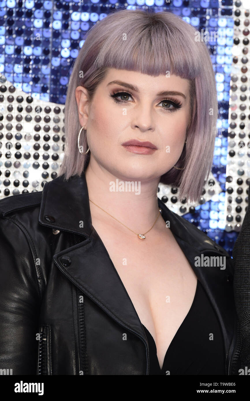 Kelly osbourne arriving hi-res stock photography and images - Alamy