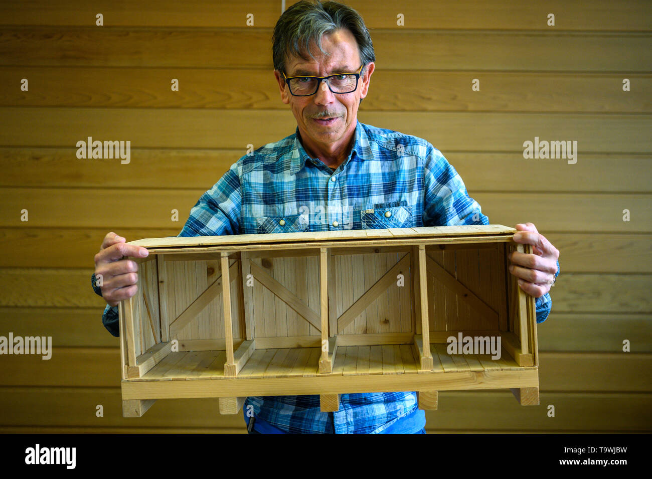 Gluud hi-res stock photography and images - Alamy