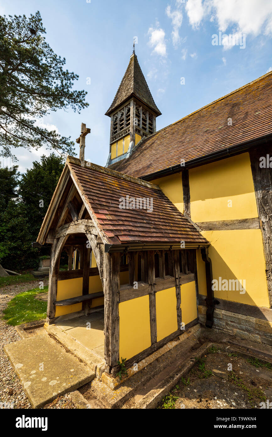 Besford village hi-res stock photography and images - Alamy