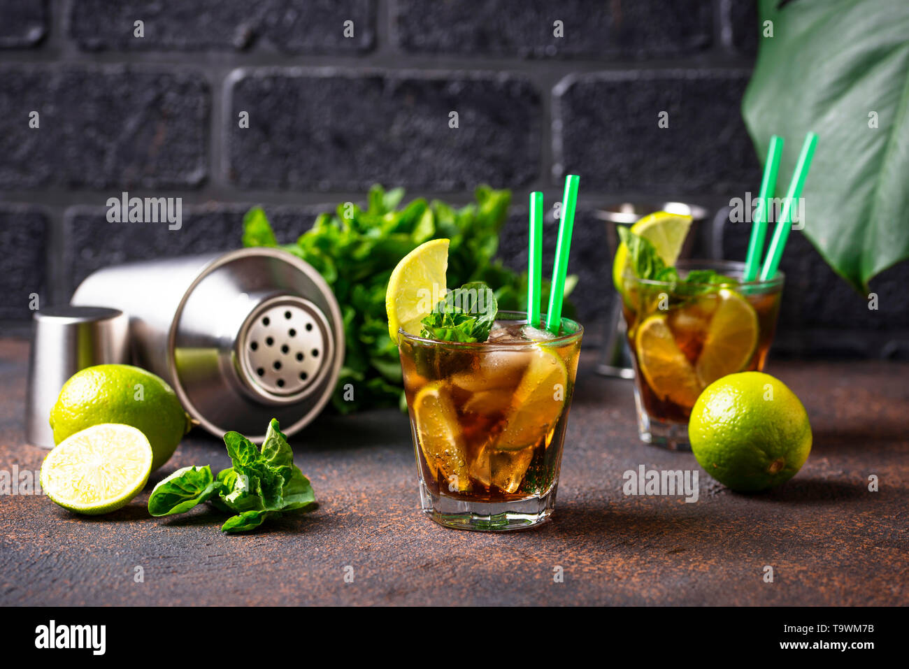 Cuba libre alcoholic summer hi-res stock photography and images - Alamy