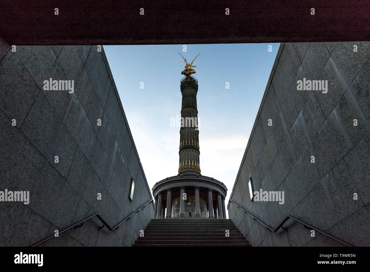 Victory column berlin germany hi-res stock photography and images - Alamy