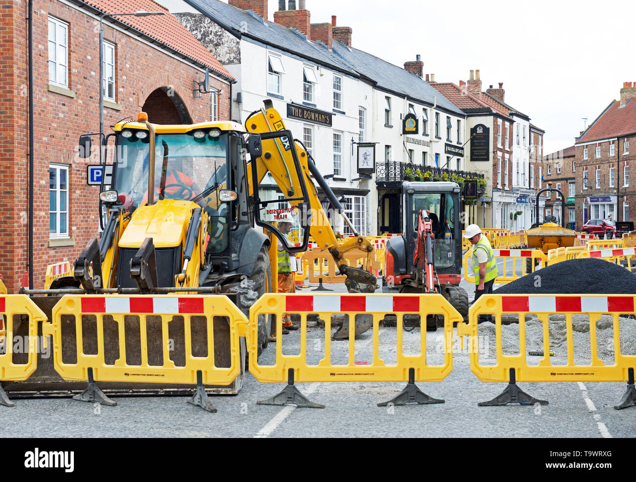 Town roadworks hi-res stock photography and images - Alamy