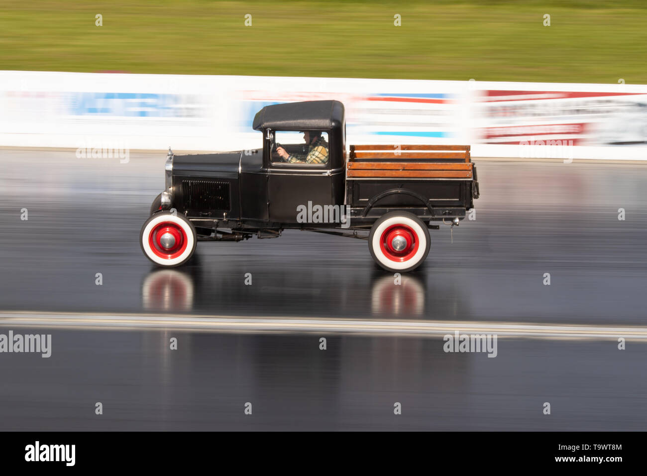 Drag racing santa pod in hi-res stock photography and images - Alamy