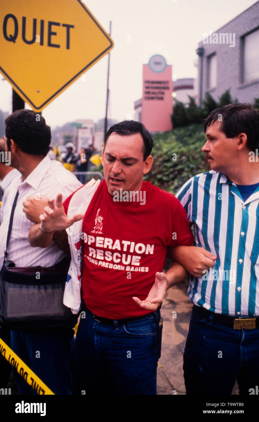 Operation rescue randall terry hi-res stock photography and images - Alamy