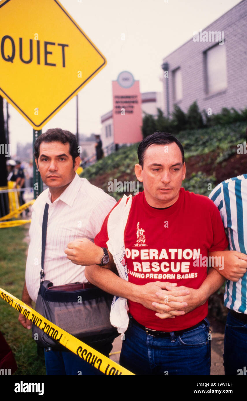 Randall terry operation rescue hi-res stock photography and images - Alamy