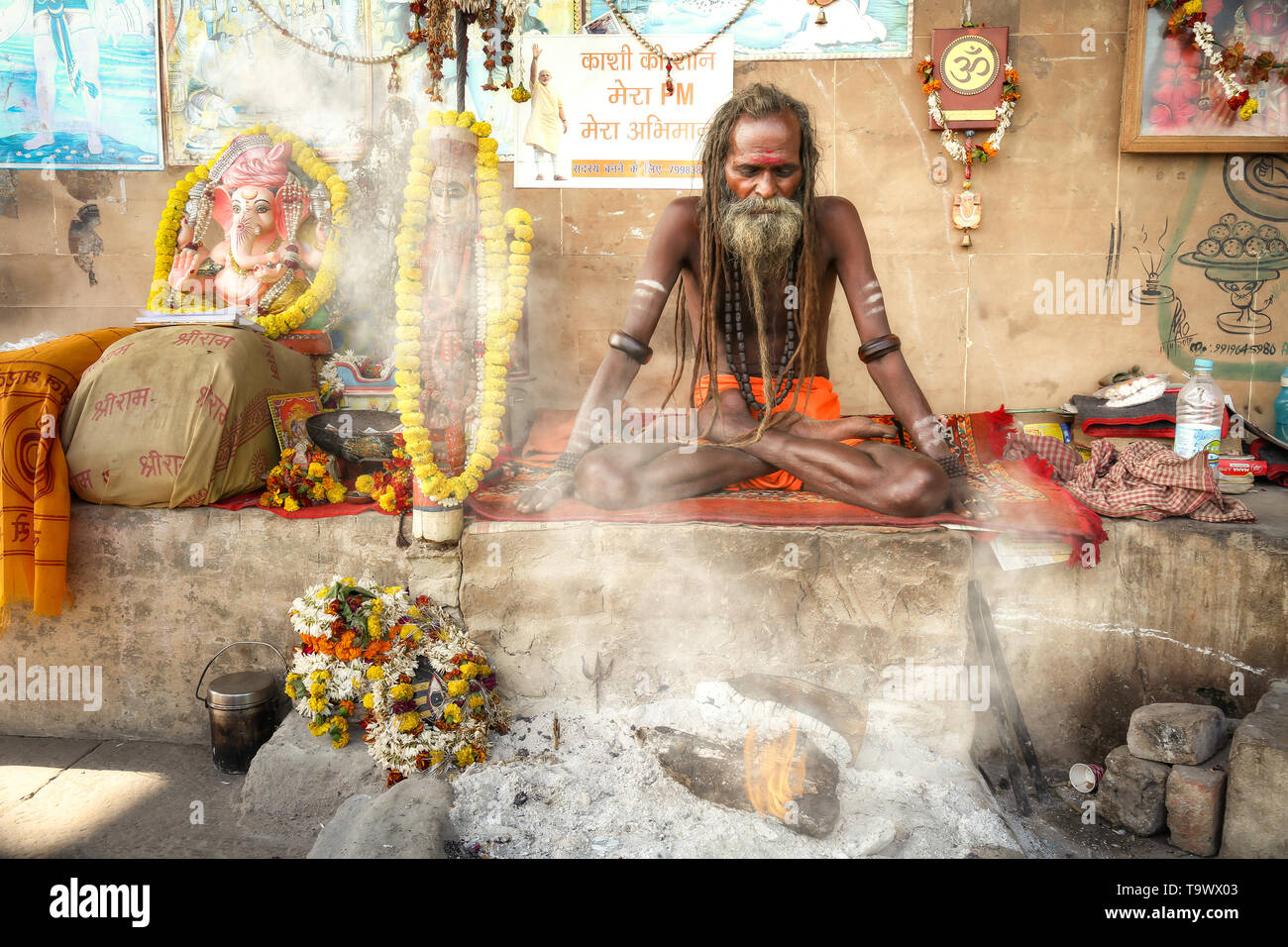 Burning Monk Stock Photos & Burning Monk Stock Images - Alamy