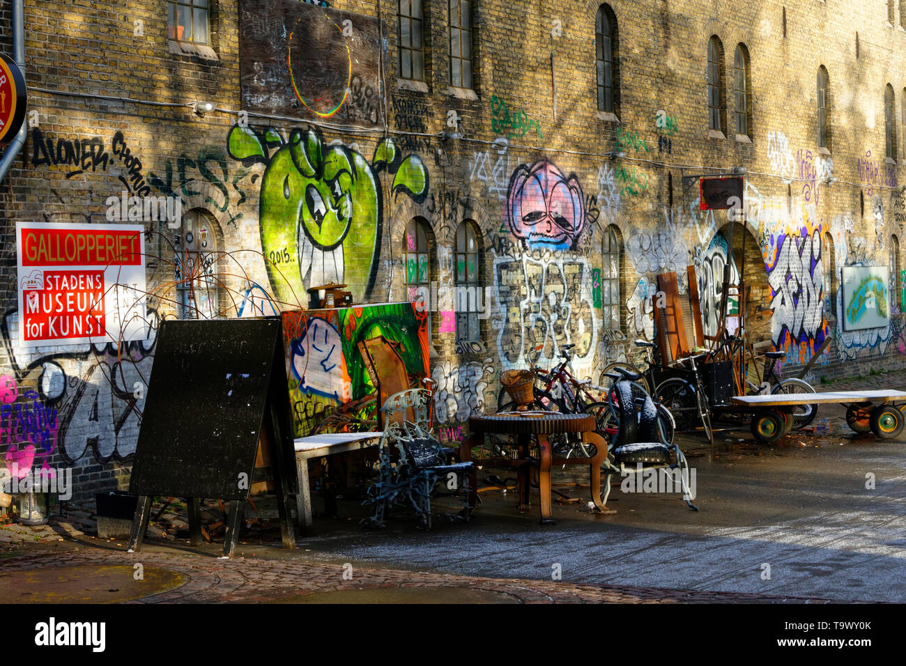 Graffiti europe hi-res stock photography and images - Alamy