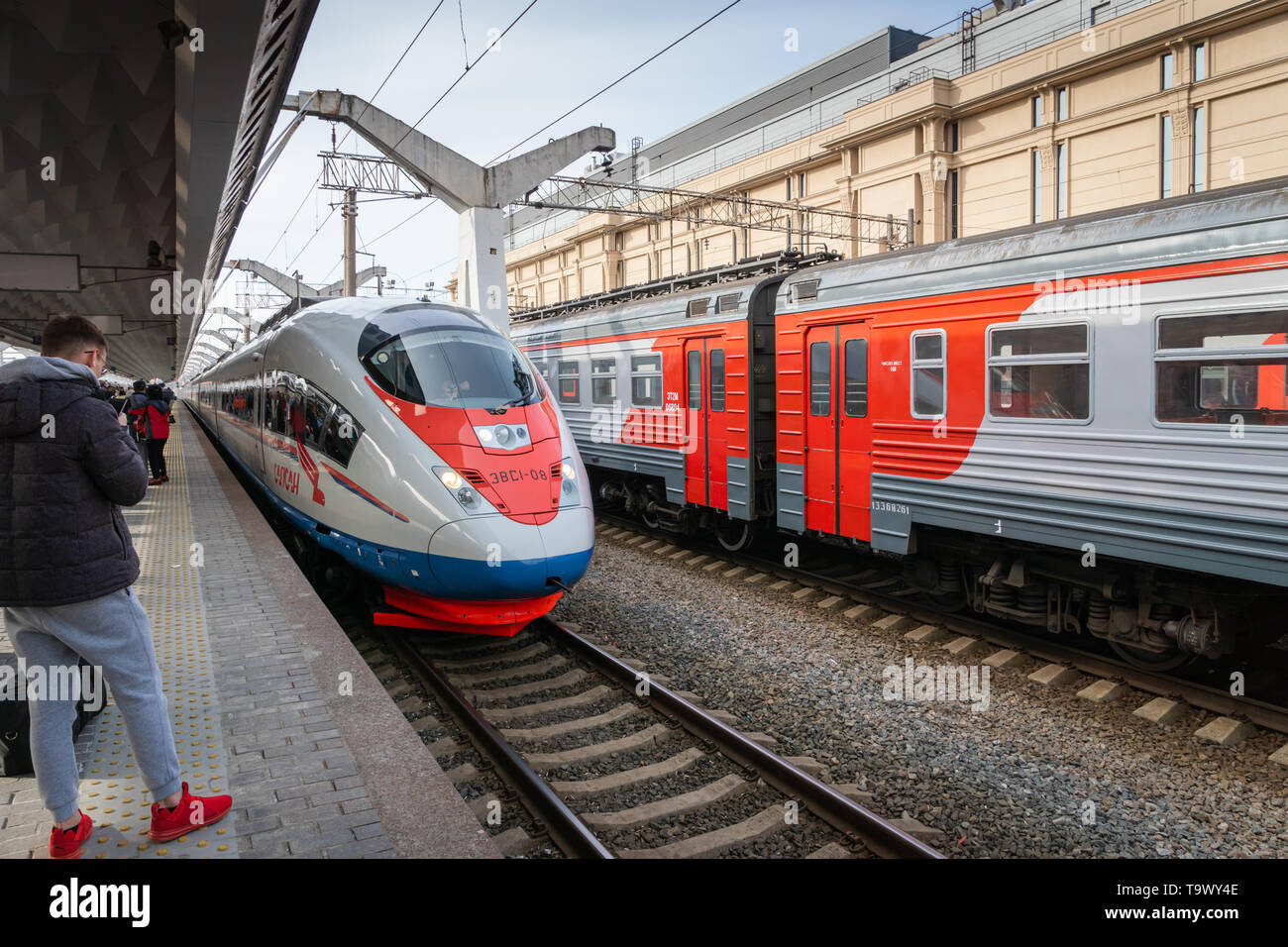 Moscow train station hi-res stock photography and images - Alamy