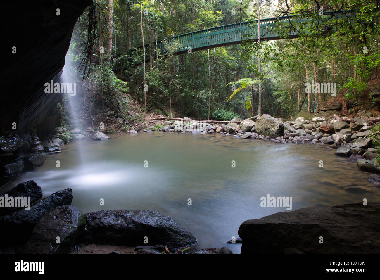 Natural bridge queensland hi-res stock photography and images - Alamy