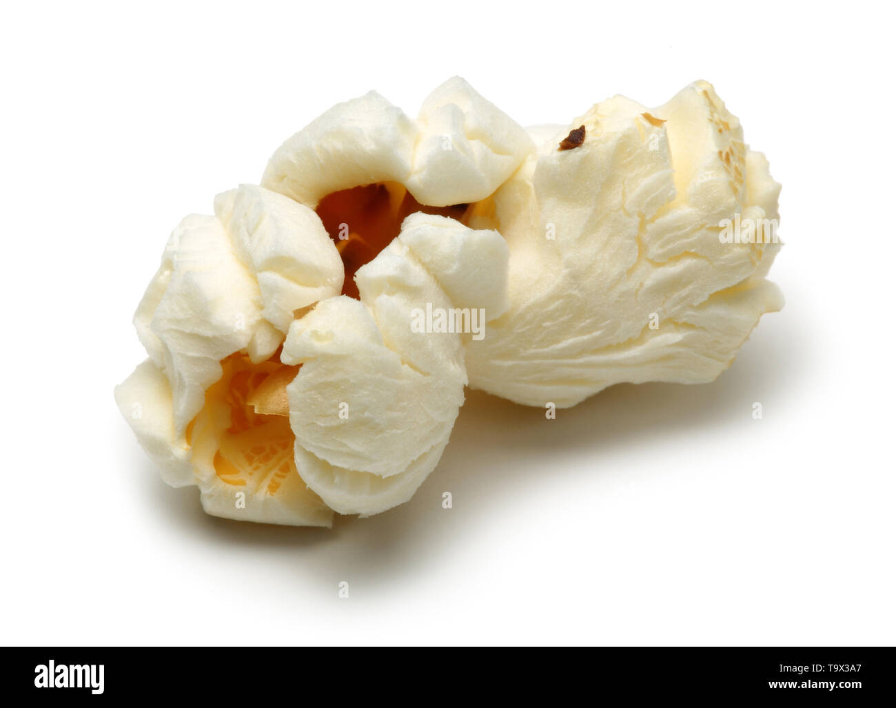 Fresh popcorn isolated on white background Stock Photo - Alamy