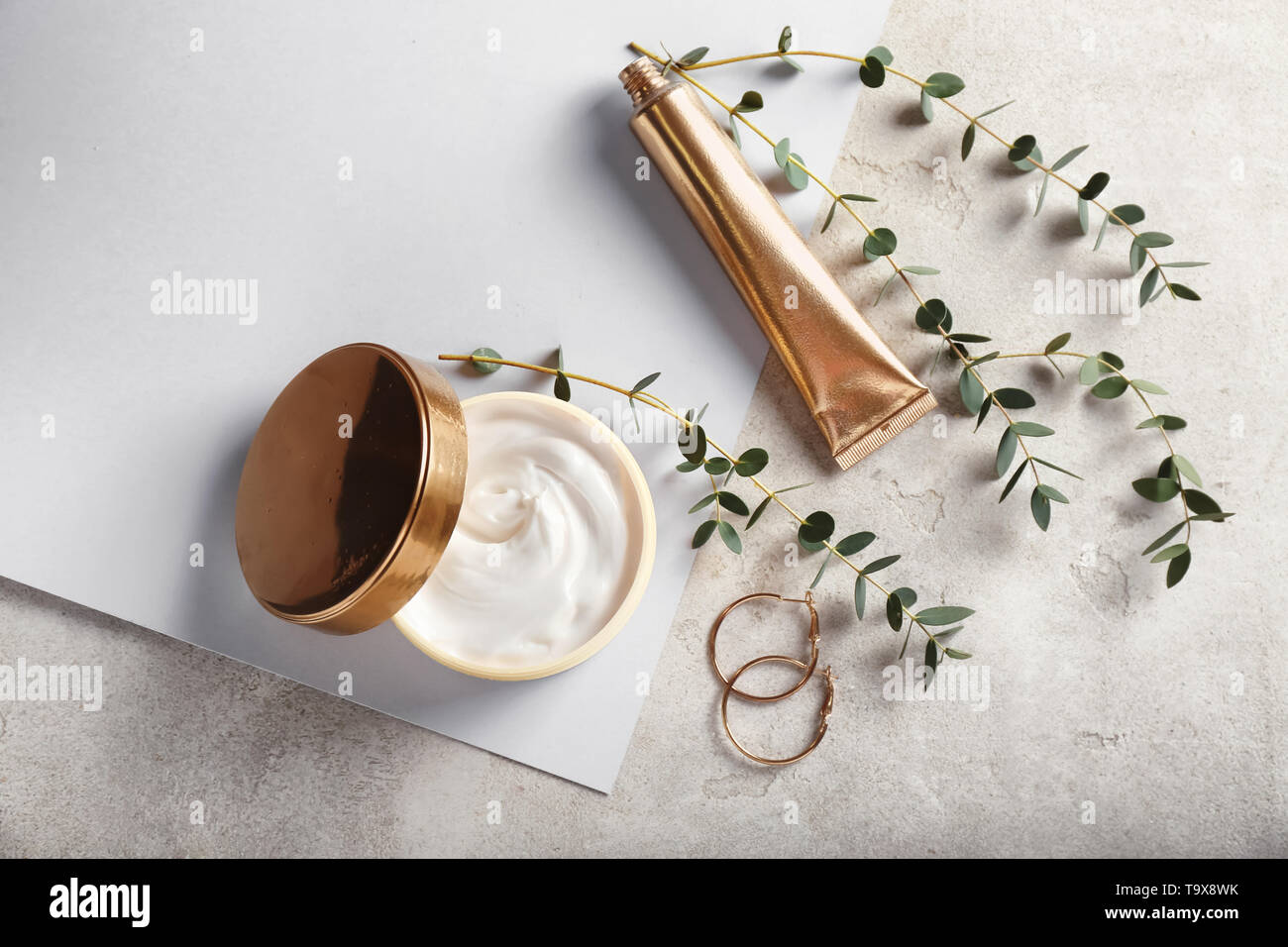 Cosmetic jewelry hi-res stock photography and images - Alamy