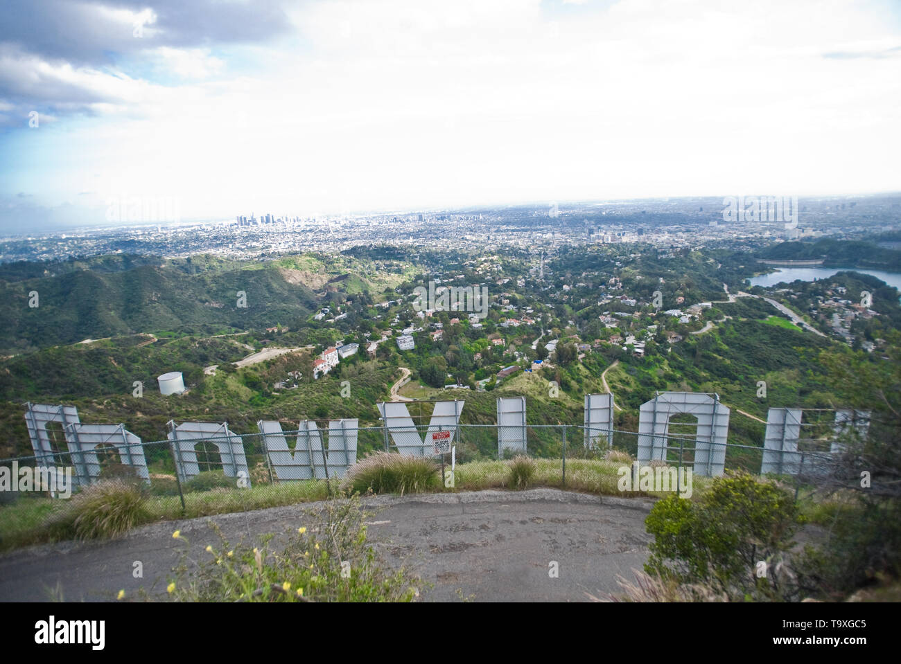 Back of the hollywood sign hi-res stock photography and images - Alamy
