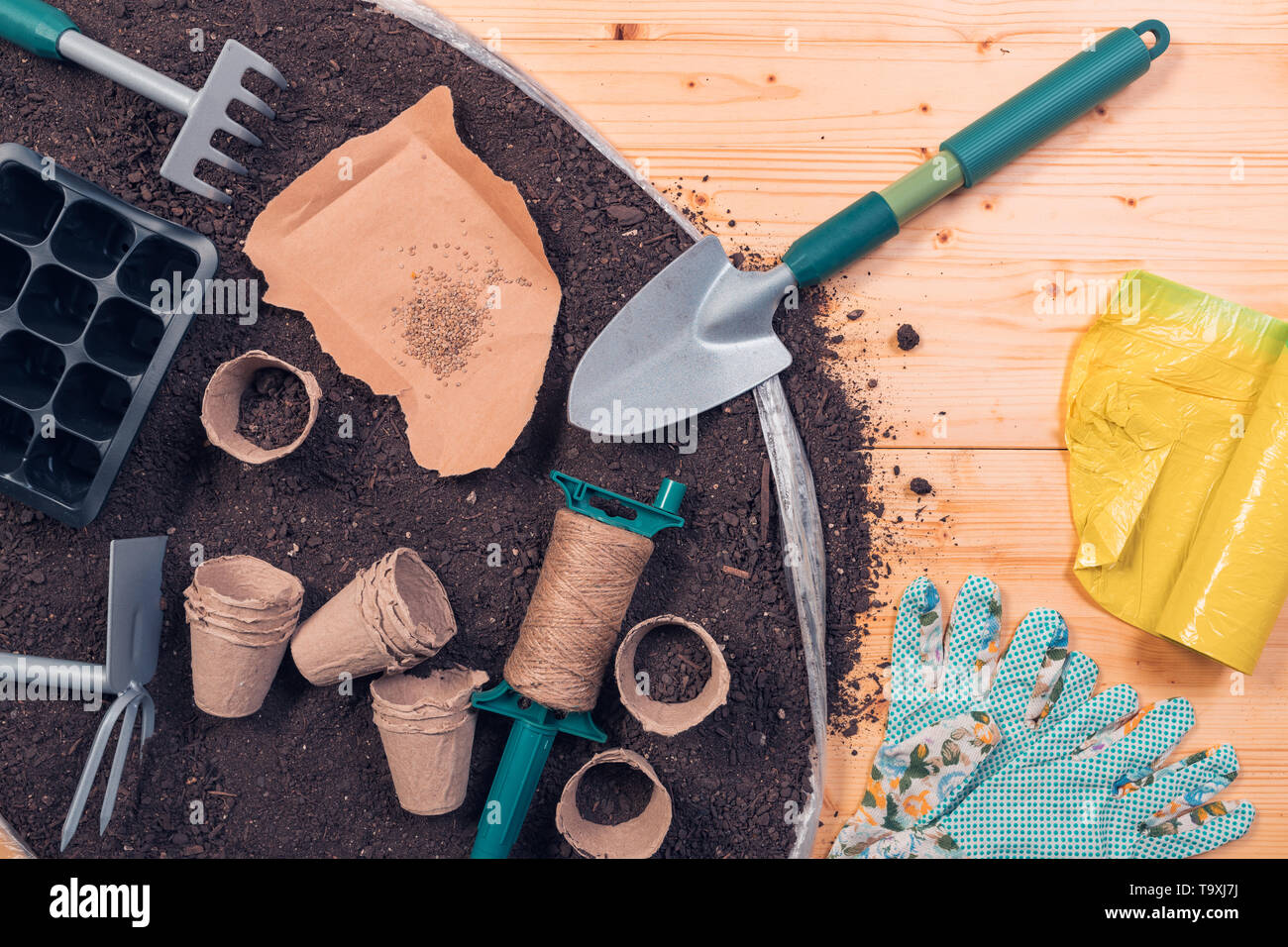 Gardening tool hi-res stock photography and images - Alamy