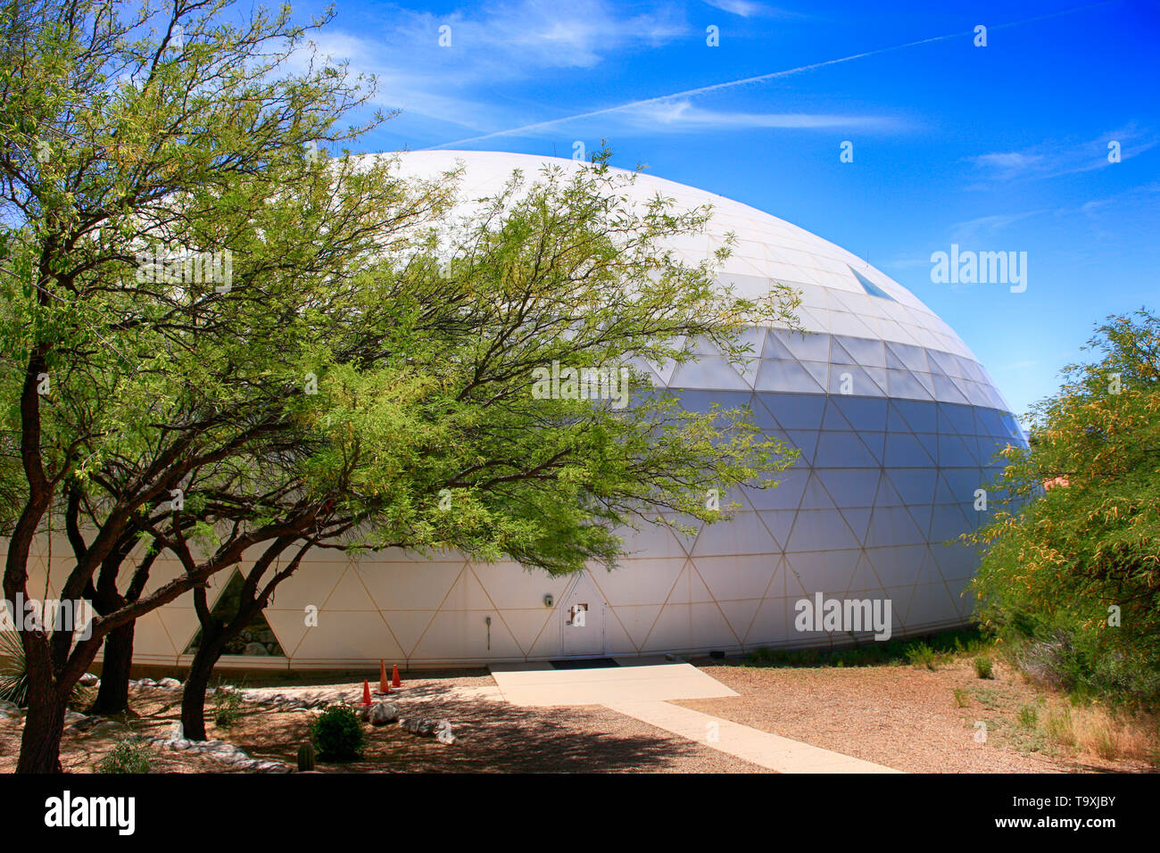 The white dome nicknamed "Lung as it houses a variable air-volume ...