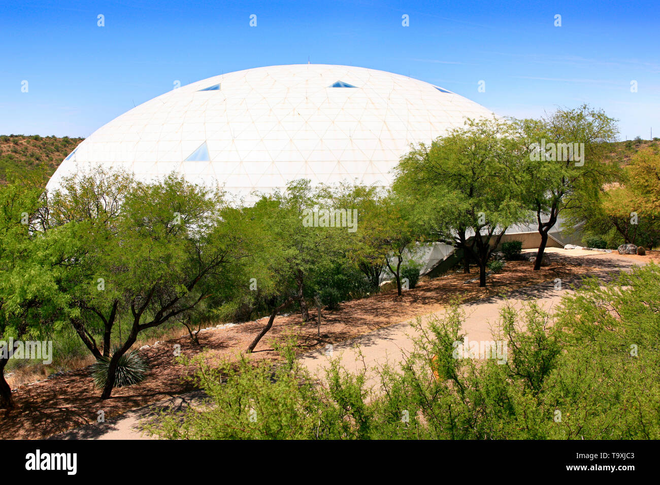The white dome nicknamed "Lung as it houses a variable air-volume ...