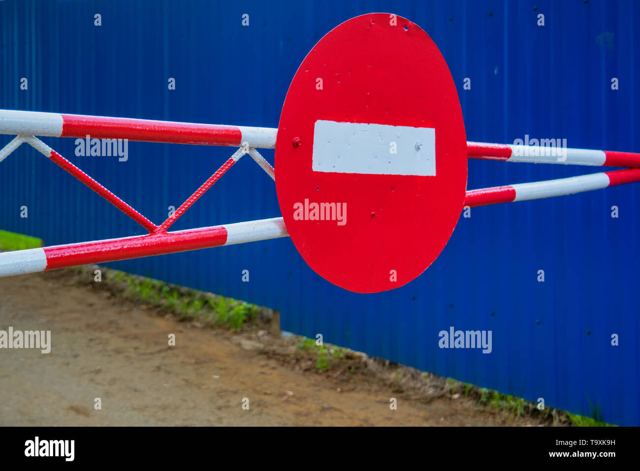 Close up Barrier Gate. Barrier with road signs Stock Photo - Alamy
