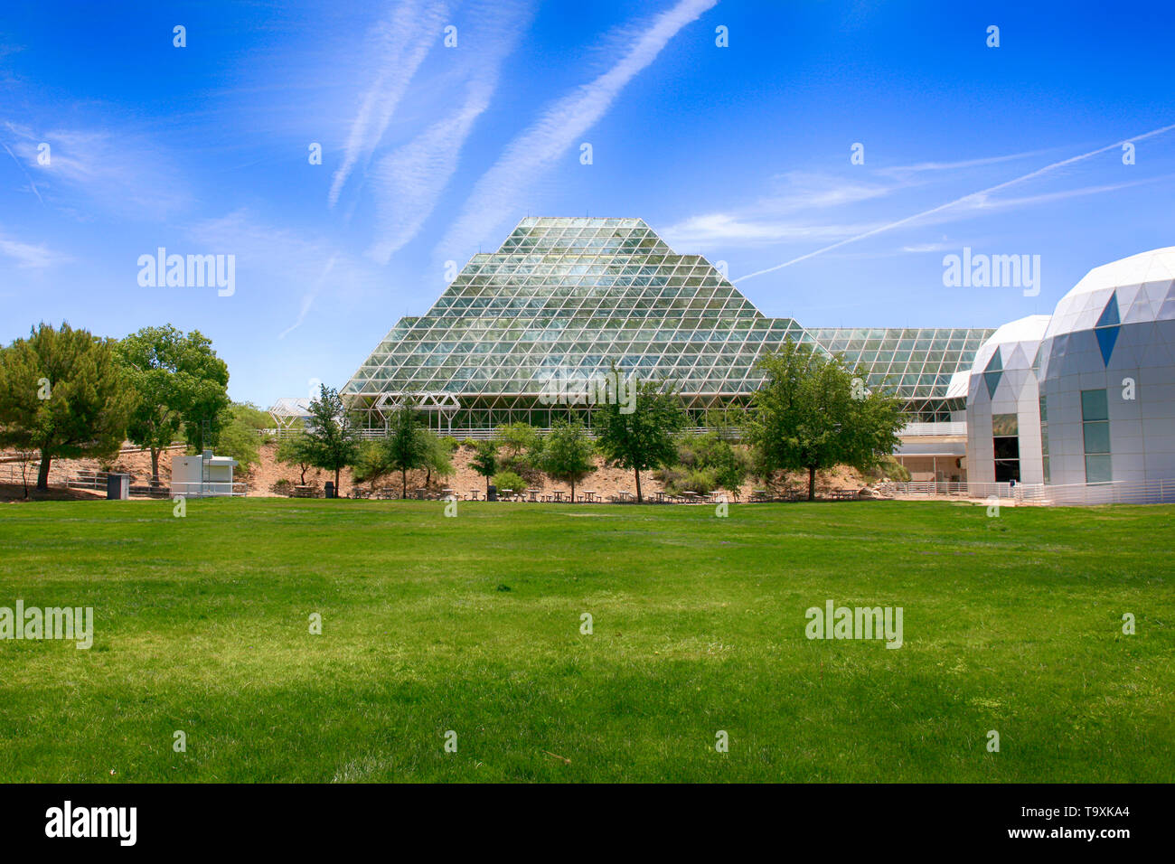 Biosphere 2 arizona rainforest hi-res stock photography and images - Alamy