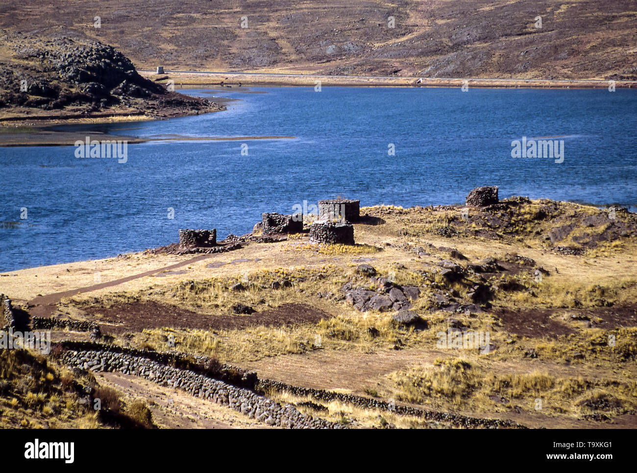 Prehistoric towers in Sillustani, Peru Stock Photo - Alamy