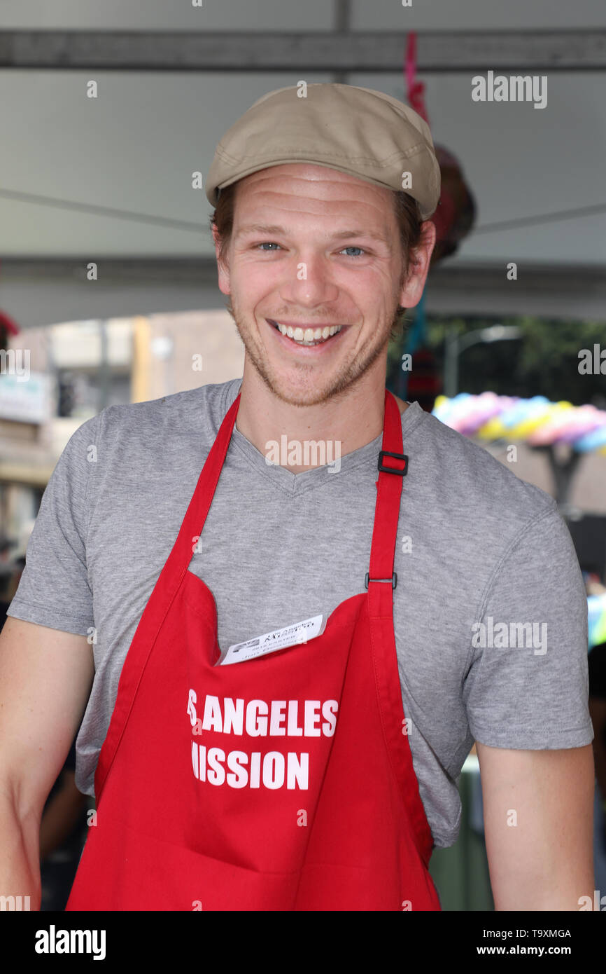 Beavers dinner hi-res stock photography and images - Alamy