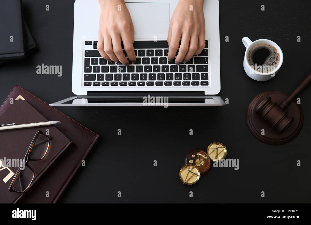 Female lawyer working on hi-res stock photography and images - Alamy