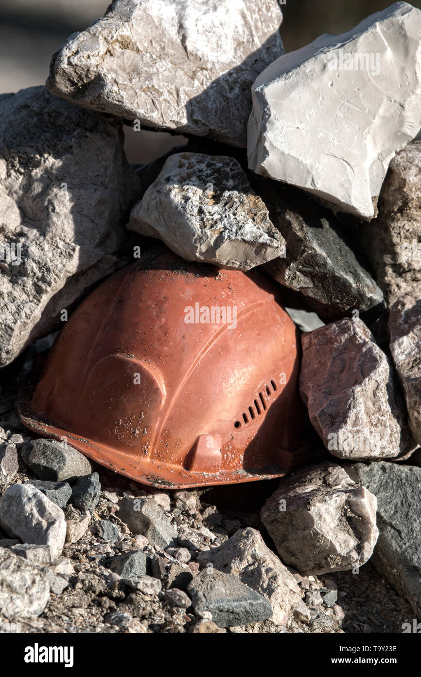 Incident pit hi-res stock photography and images - Alamy