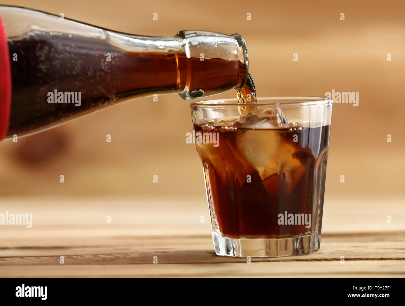 Pouring Coke High Resolution Stock Photography and Images - Alamy