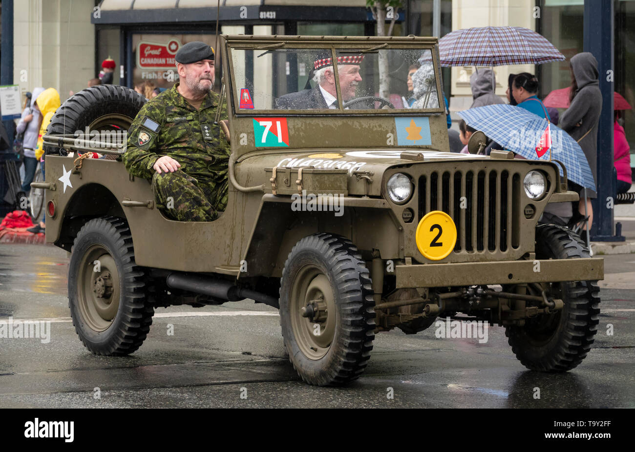 Jeep in a parade hi-res stock photography and images - Alamy