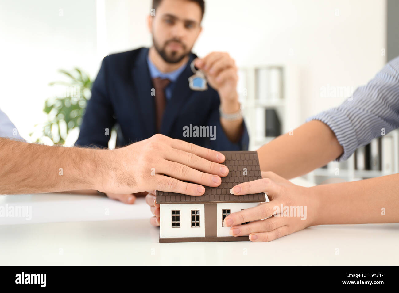 Divorce process division property hi-res stock photography and images ...