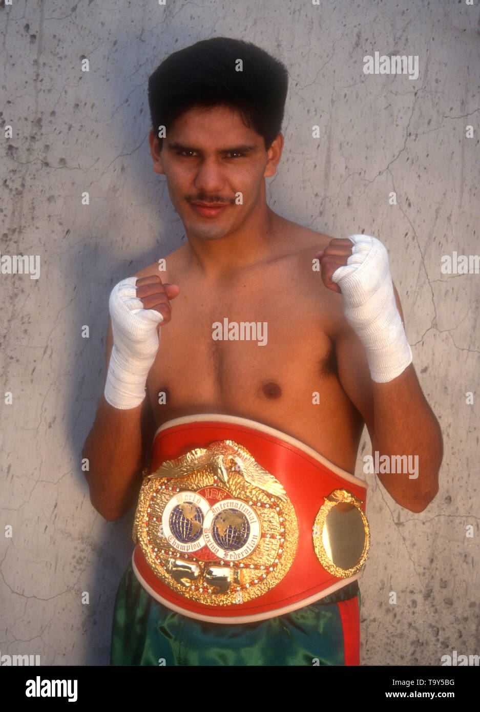 Los Angeles, California, USA 19th April 1994 (Exclusive) Boxer Rafael ...