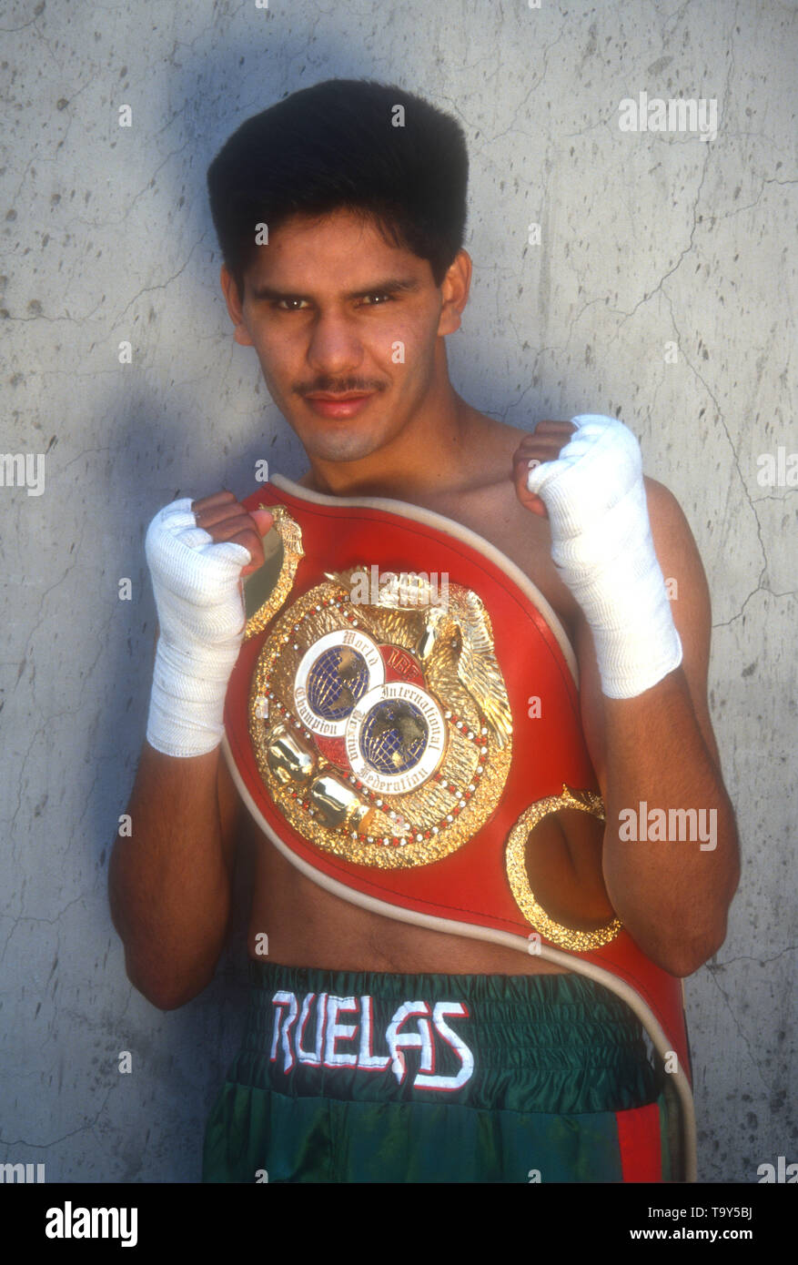 Los Angeles, California, USA 19th April 1994 (Exclusive) Boxer Rafael ...