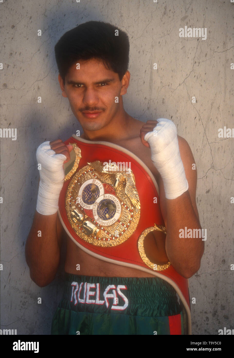 Mexican lightweight hi-res stock photography and images - Alamy