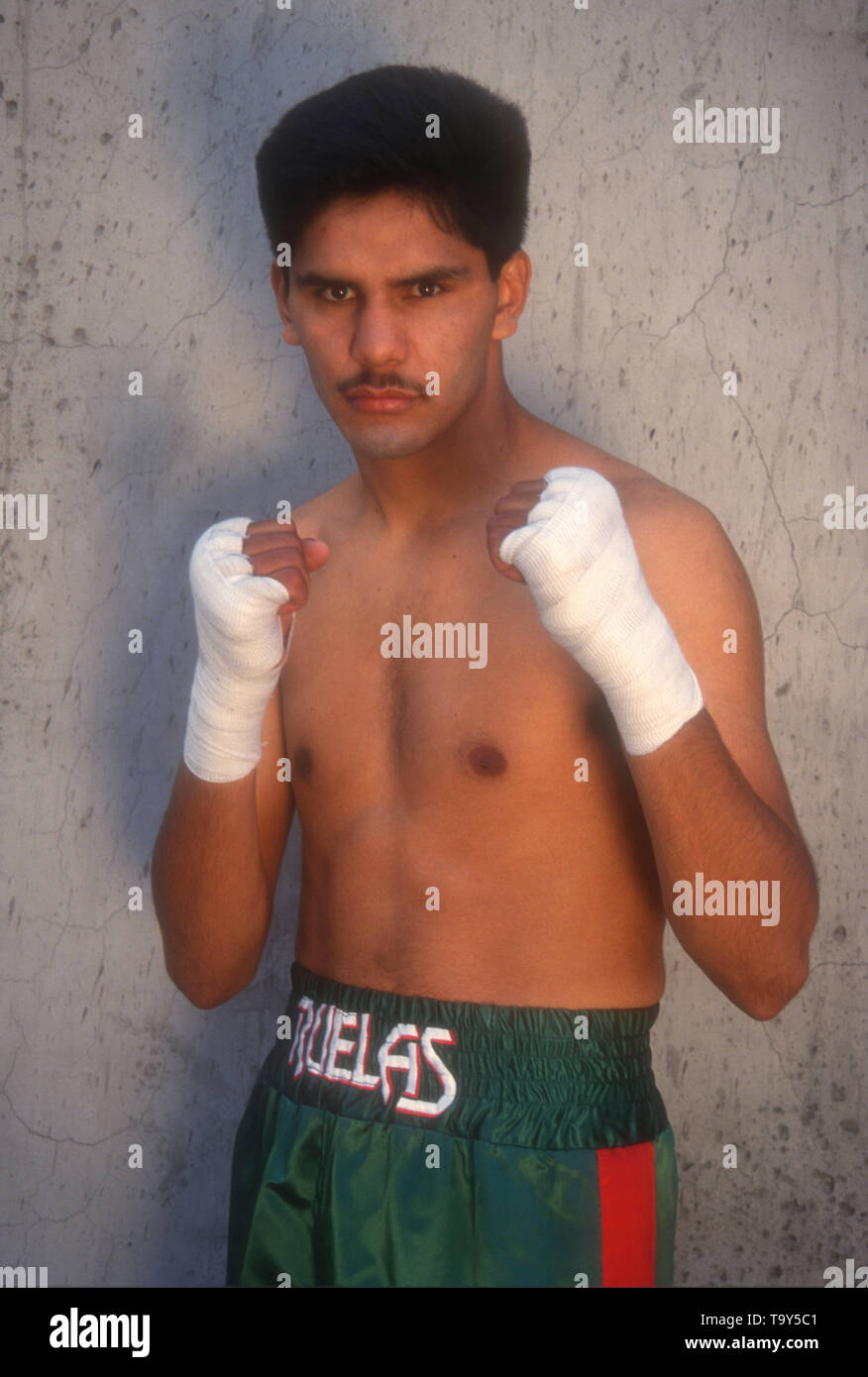 Los Angeles, California, USA 19th April 1994 (Exclusive) Boxer Rafael ...